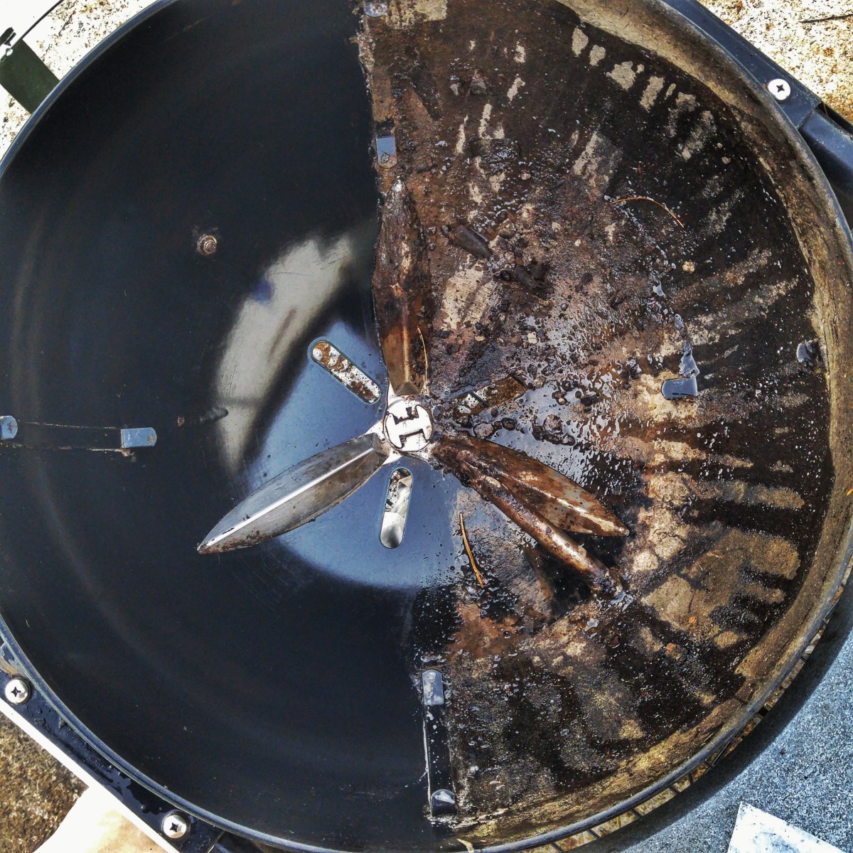 The @WeberGrills 2nd Generation Green Performer Restore Project Day 1 ...